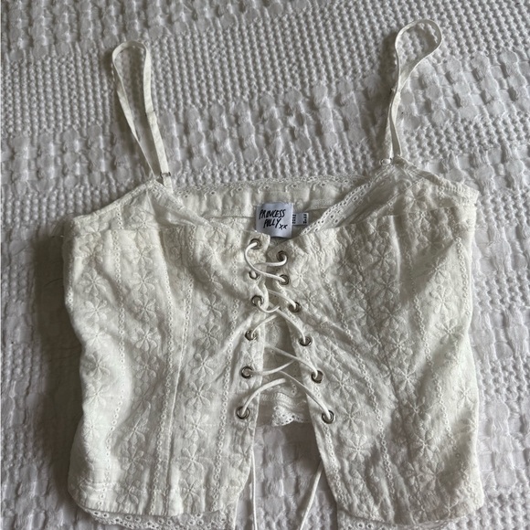 Princess Polly | Tops | Princess Polly Lace Up Crop Top | Poshmark